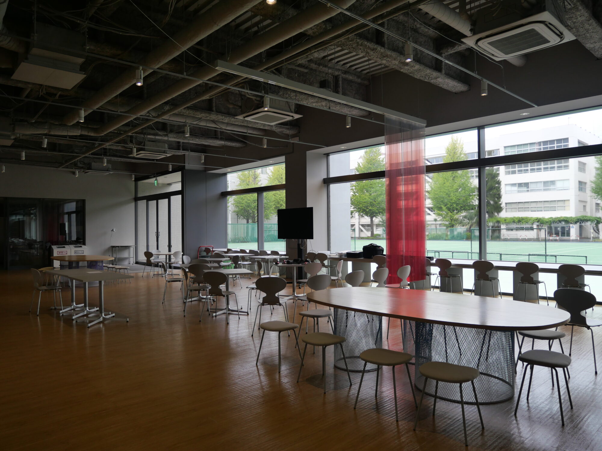 ワークショップデザインとしてのLow floor, High ceiling, Wide walls – Chobitto